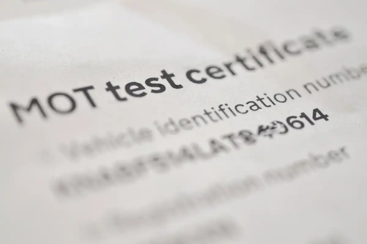 MoT test pass certificates eliminated in favour of online records | Regit