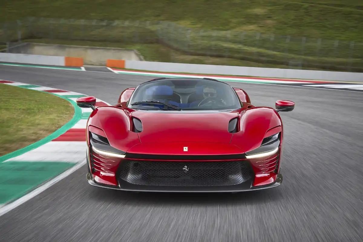 Ferrari's future: carbon-neutral fuel and hydrogen tech for upcoming ...