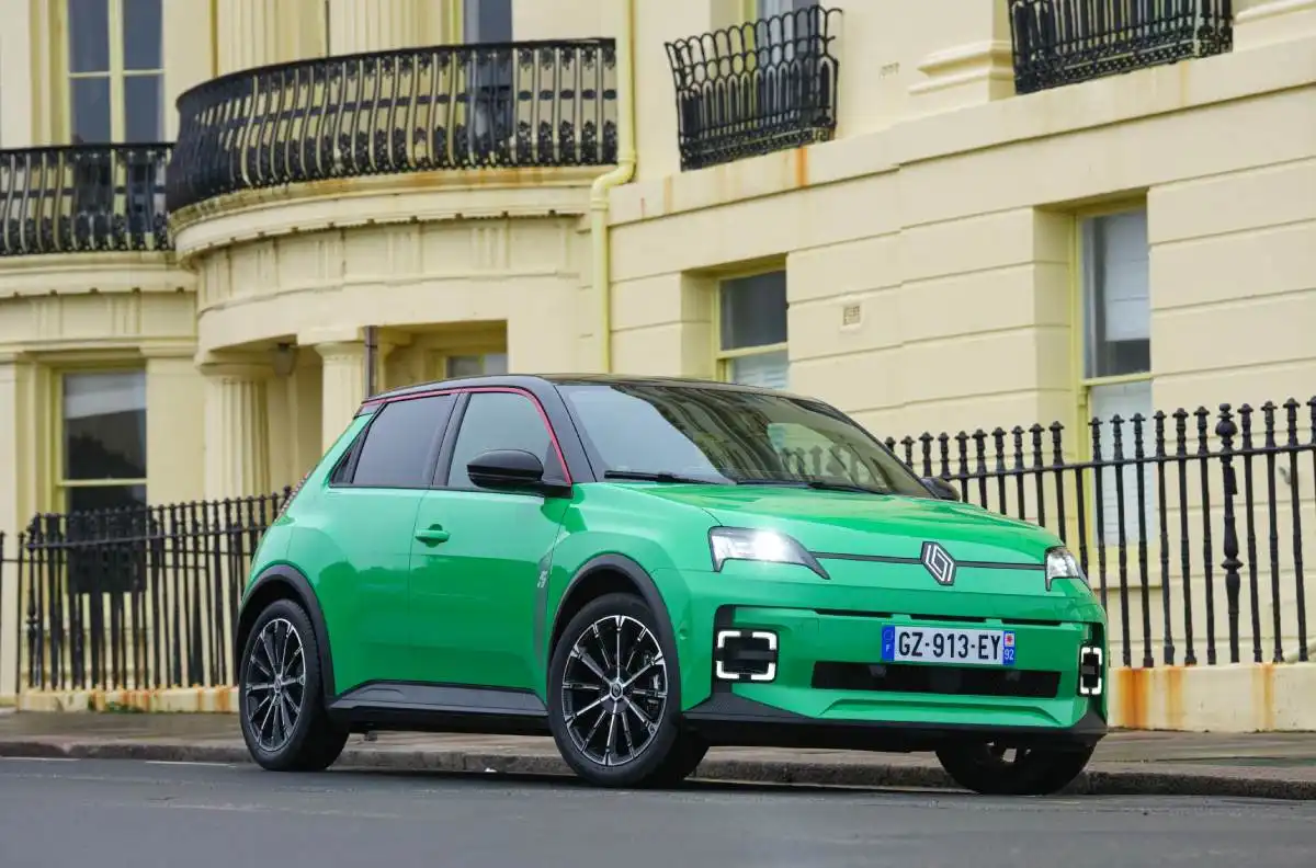 Renault 5 E-Tech Electric (2025 - ) | Regit