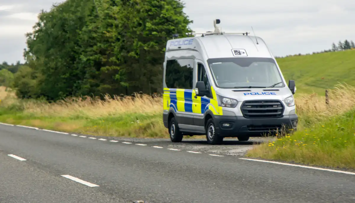New hi-tech speed camera vans can catch you from a mile away | Regit