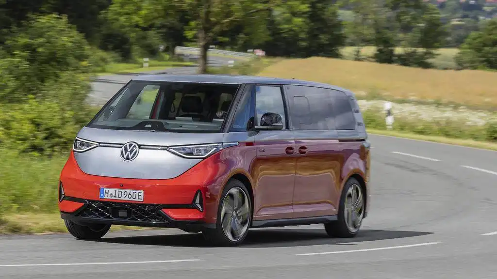 Volkswagen ID. Buzz Life 7-seat LWB 86kWh Pro (2022 - ) | Regit