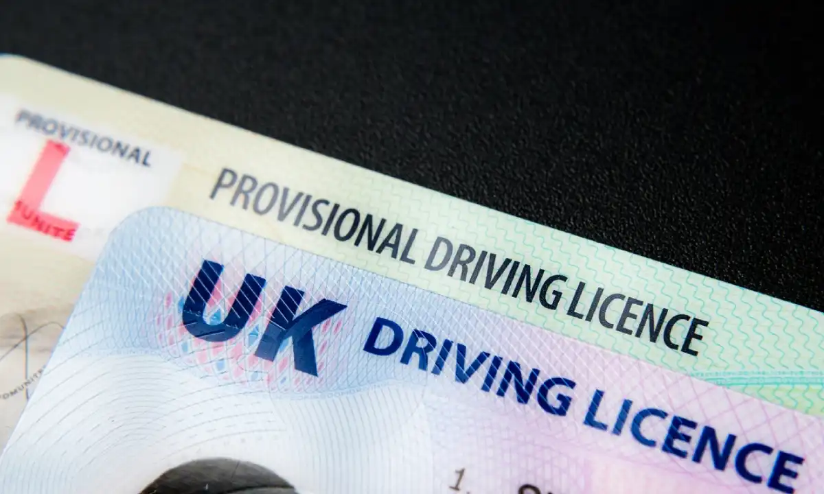 TikTok scammers selling fake UK driving licenses for up to £800 | Regit
