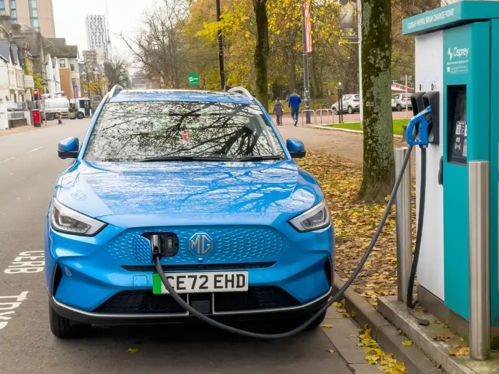 Reeves expected to introduce pay-per-mile charge for electric cars | Regit