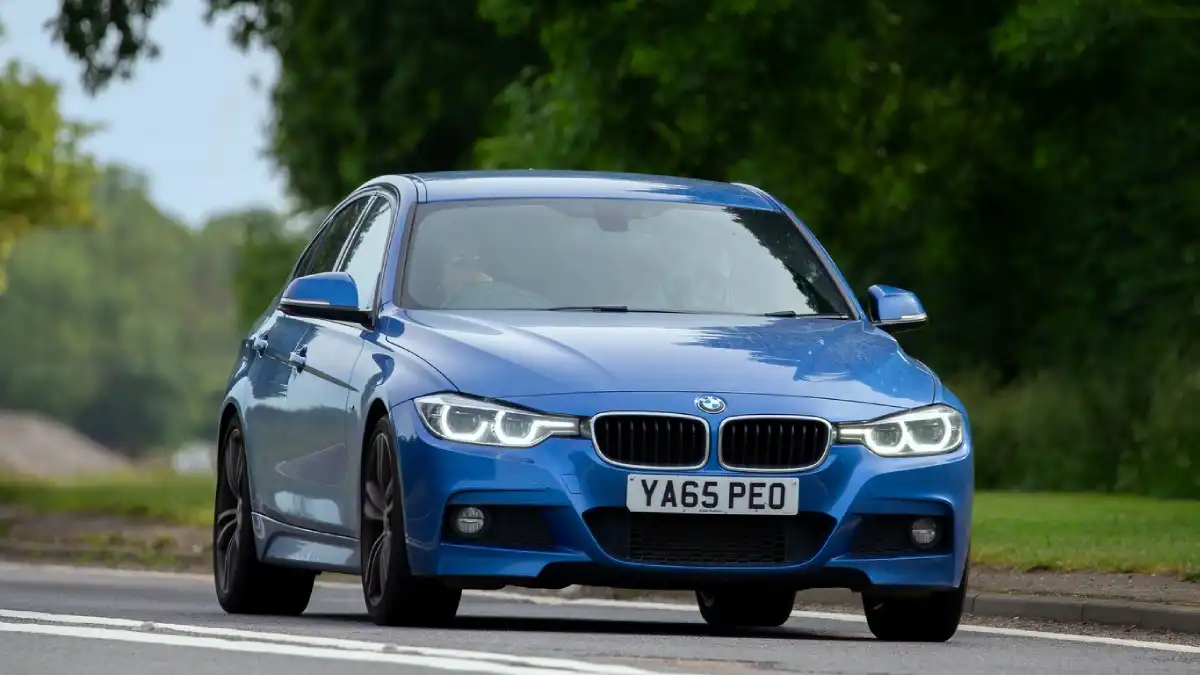 Motability chief’s pay rises to £924,000 as scrutiny grows over luxury ...