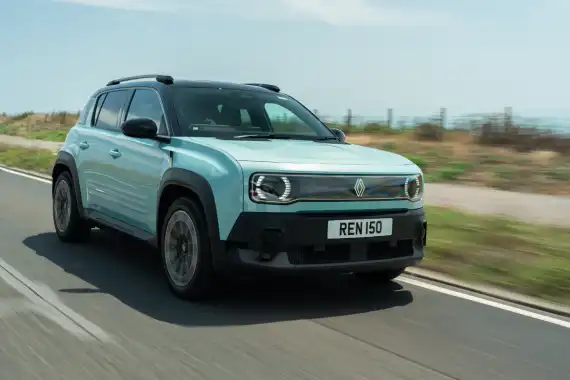 Renault 4 E-Tech (2025 - ) | Regit
